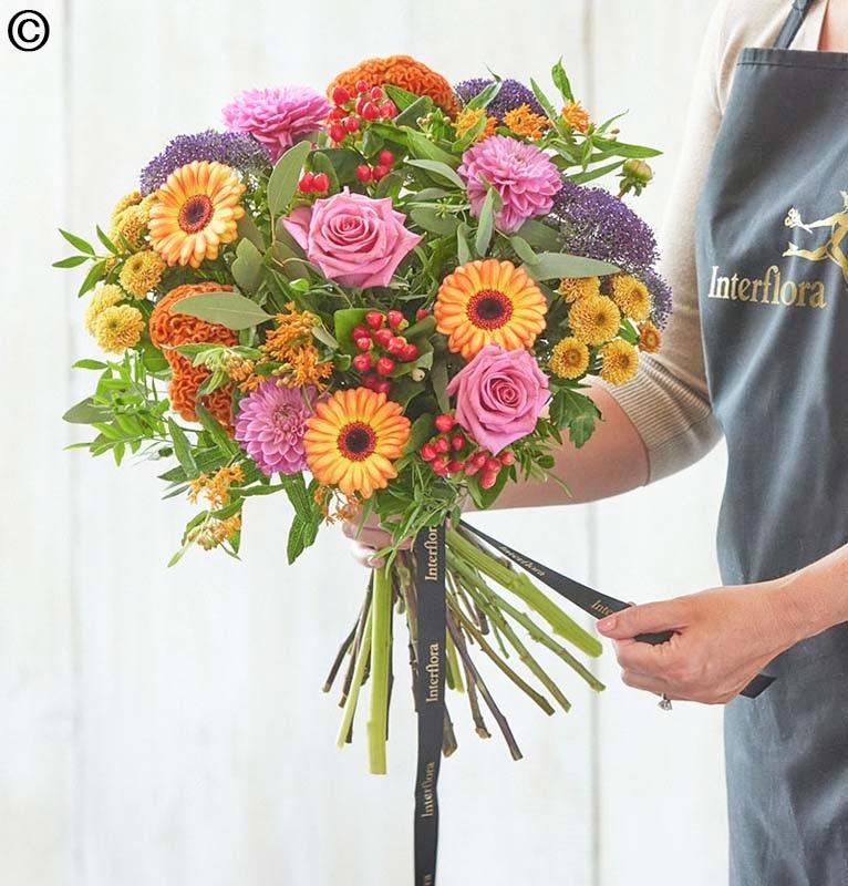 Bridgwater Interflora Florist | FLOWERS INTERNATIONAL | Somerset, TA6 5AW